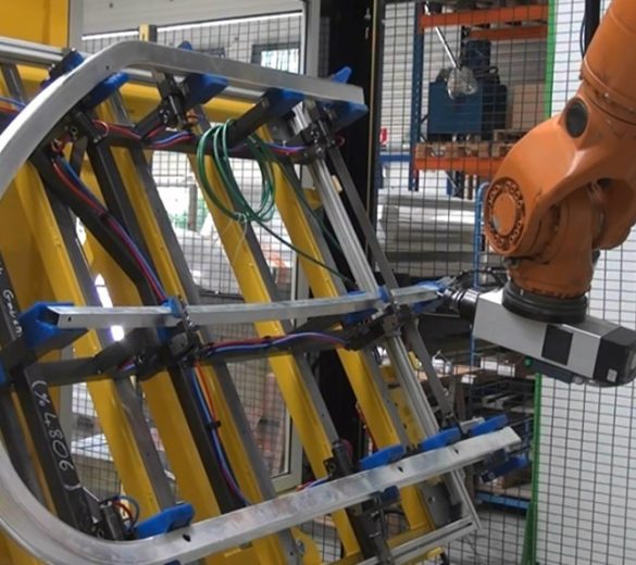 Robotic machining, composite machining, robotic milling | GEBE2